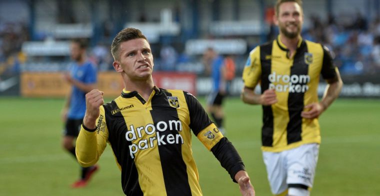 Vitesse-'lilliputter' met aanvoerdersband: 'Hoe vaak hoor je dit van ...